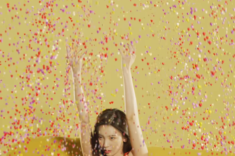 [Review] Sunmi makes social media commentary sound good through “Noir ...