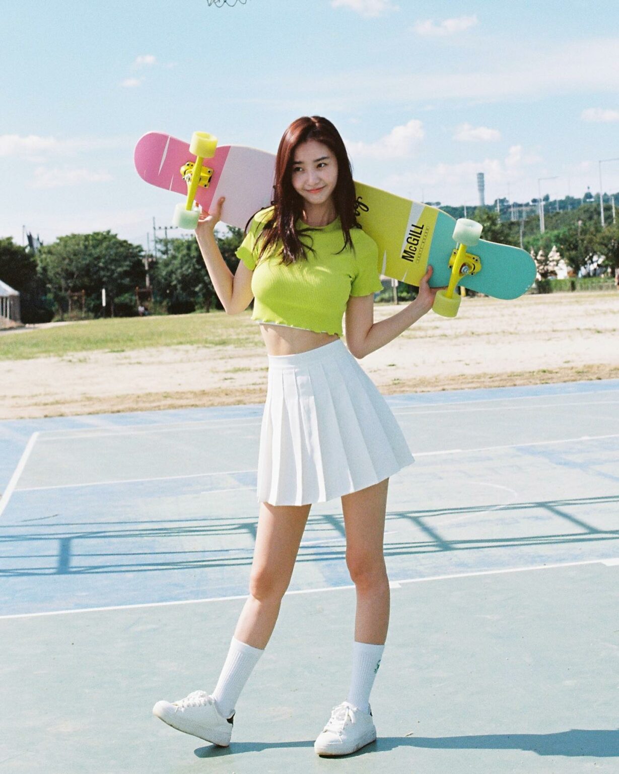 Woohee does a sporty photoshoot for whatever reason, the Dal Shabet dream remains alive – Asian ...