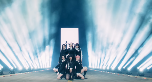 [Review] IVE deliver a triumphant anthem with “I AM” – Asian Junkie